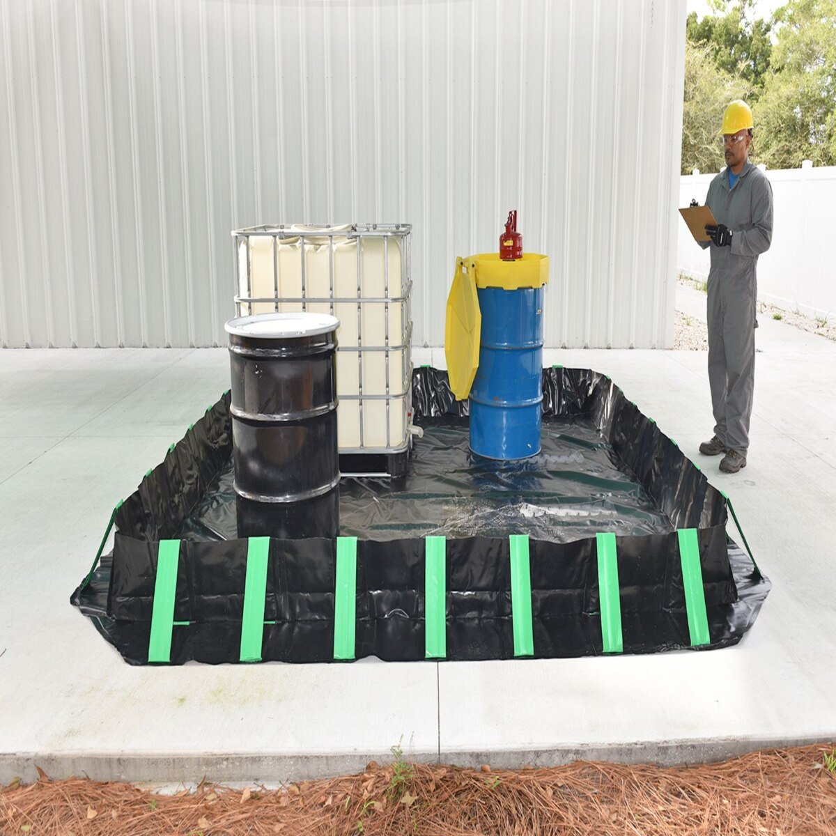 UltraTech, Containment Berm, Compact Model, 10' x 10' x 1', 24 MIL PVC ...