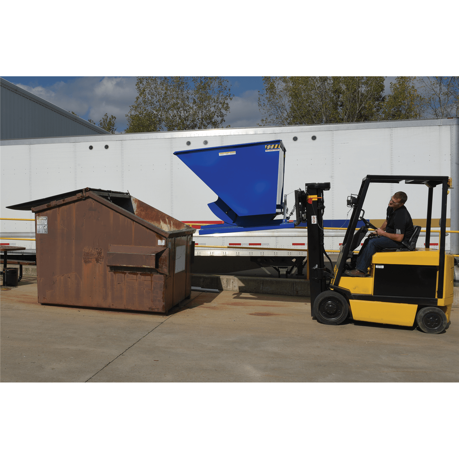 D Style Dumping Hopper Vestil Steel Self-Dumping Hopper (1.5 Cu Yd ...